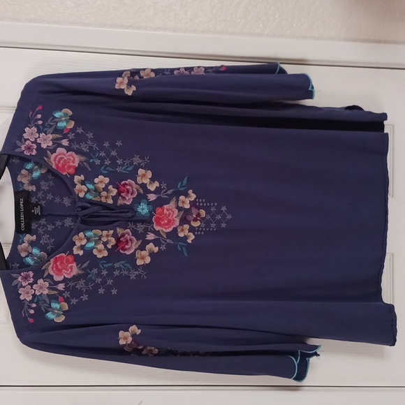 Colleen Lopez | Tops | Colleen Lopez Blue Floral Embroidered Tunic Top ...
